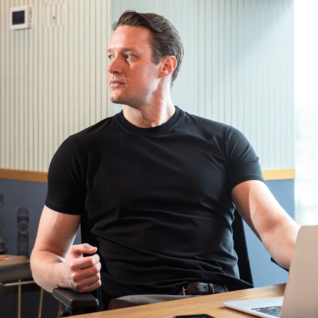 Minimalist si versatil